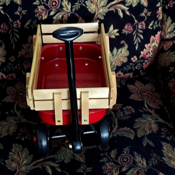 Radio Flyer | Accents | Radio Flyer Red Toy Wagon | Poshmark